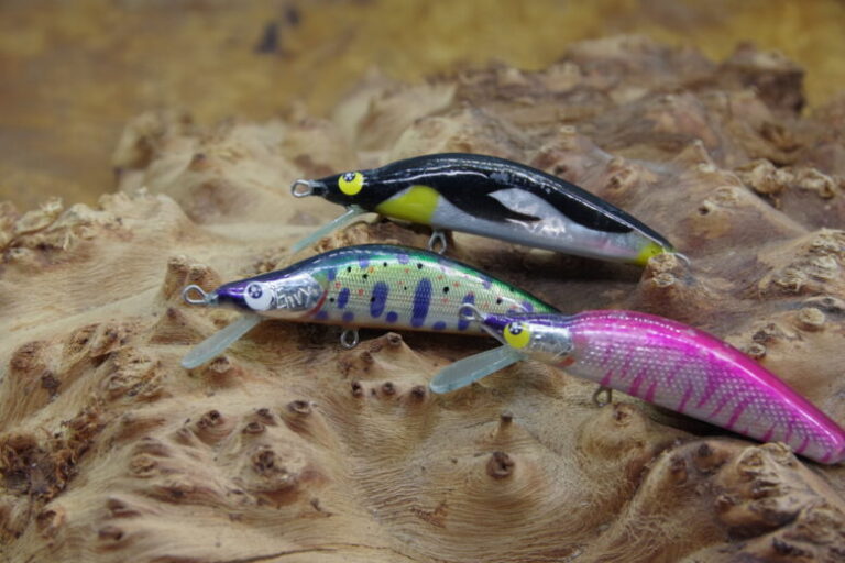 移動重心バルサミノー ”Envy” 52 – ハンドメイドルアー｜BLACK CAT Lures