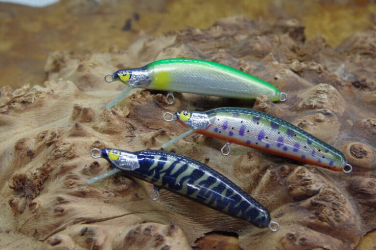 移動重心バルサミー ”Envy” 62 – ハンドメイドルアー｜BLACK CAT Lures